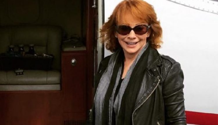 Are Reba McEntire and Elisa Gayle Ritter The Same Person? - Country ...